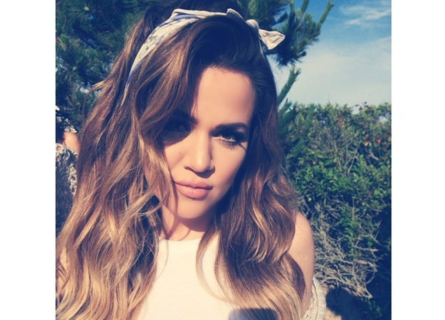 Khloe Kardashian Flaunts Her Cakez for the Gram!!!!